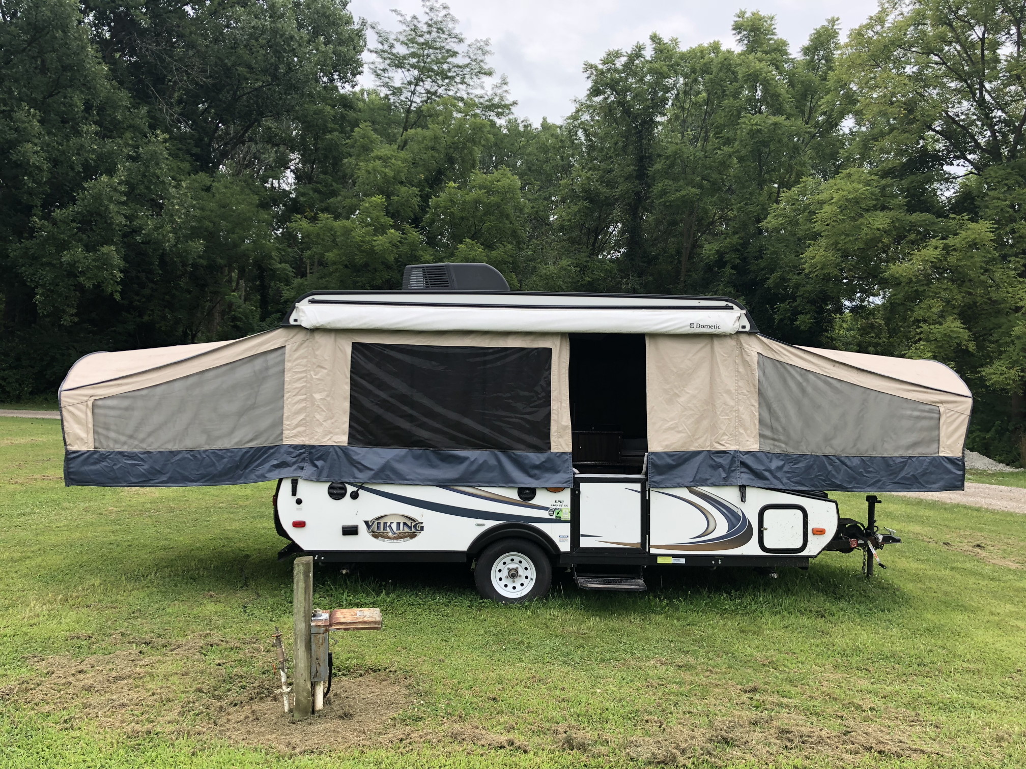 Large Pop Up Camper Marbrook Campground